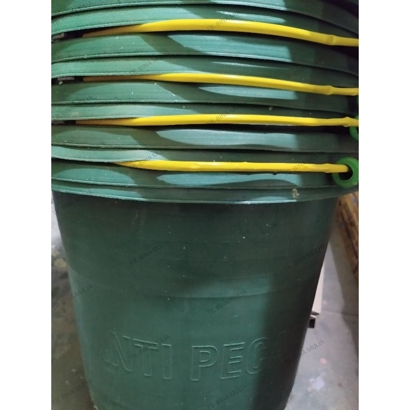 Jual Ember Cor Hijau 3 roda/ Ember Anti Pecah/ Ember Plastik | Shopee ...