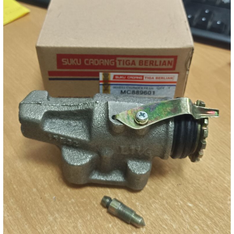 Jual WHEEL CYLINDER BAK MASTER REM DEPAN PS125 CANTER MC889601 KANAN ...
