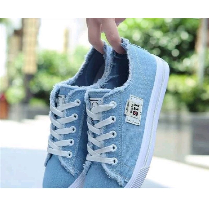 Jual sepatu cewek/sepatu jalan" | Shopee Indonesia
