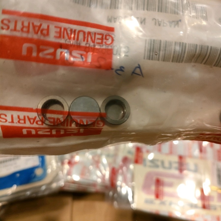 Jual TUTUP KLEP CAP STEM VALVE ISUZU ELF NKR71 NKR66 NKR 71 NKR 66 NO ...