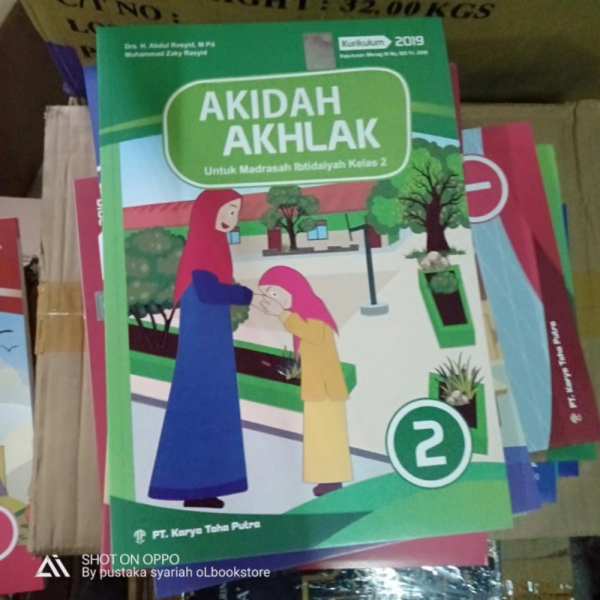 Jual buku akidah akhlak kelas 2 SD mi Toha putra | Shopee Indonesia