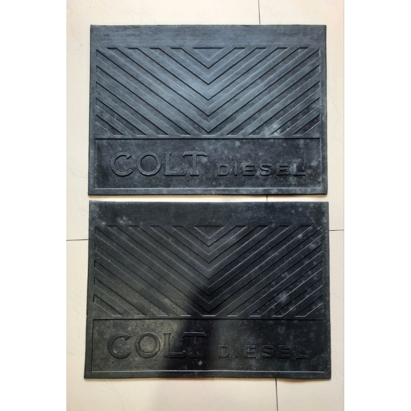 Jual Karpet Roda Colt Diesel Depan 1 set = 2 lembar | Shopee Indonesia