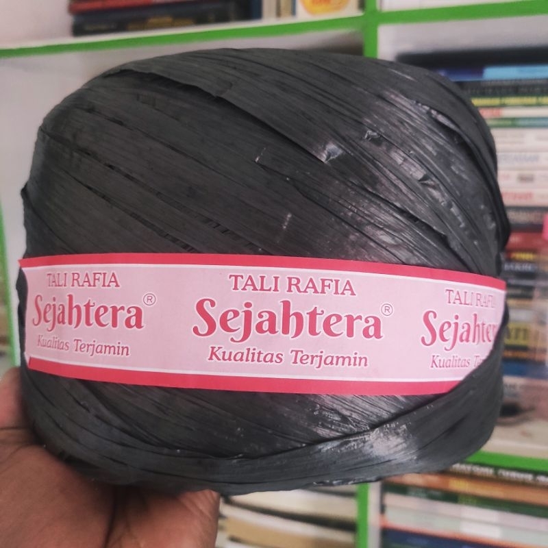 Jual tali rafia 1 kg hitam tebal kuat | Shopee Indonesia