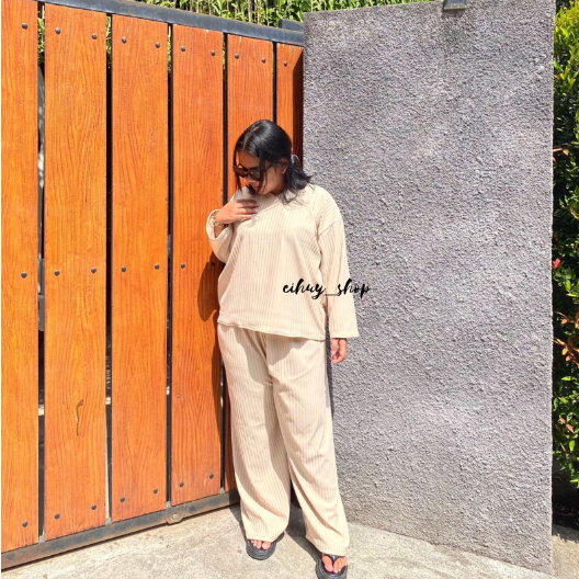 Jual CHY - One Set Knit Hornet Cila Big Size Set Basic Jumbo V-neck ...