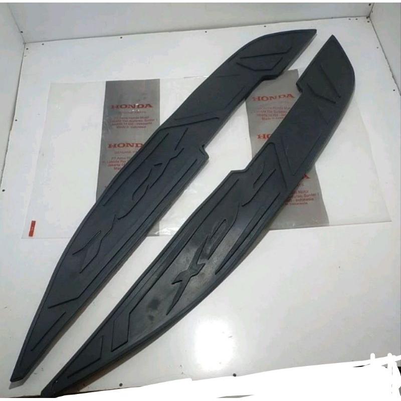 Jual karpet step pijakan kaki kanan kiri rubber foot step Honda new Pcx ...