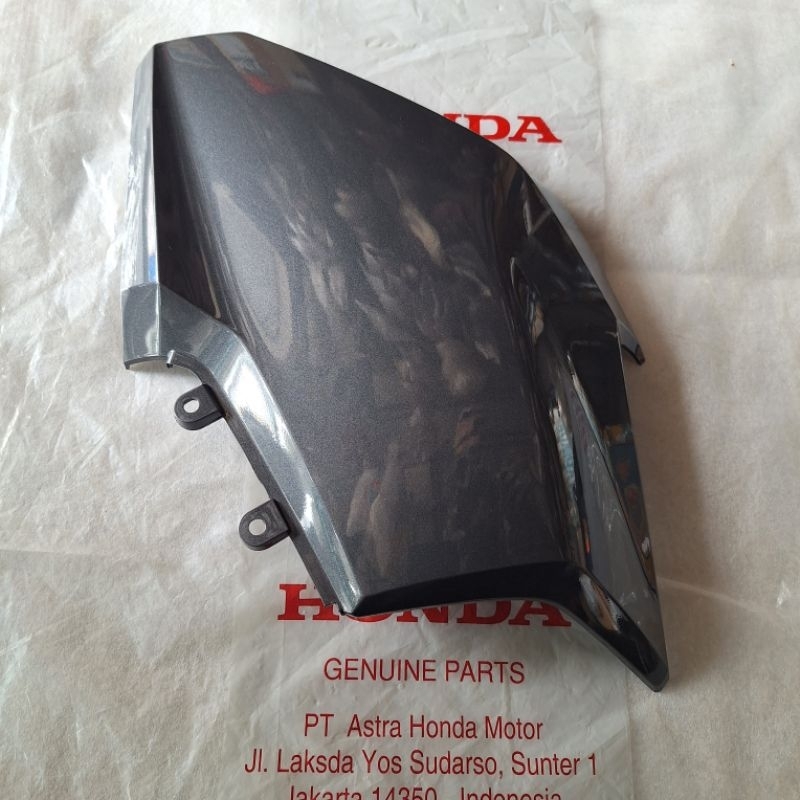 Jual cover R FR SAYAP KANAN VARIO 160 ACTIVE BLACK original | Shopee ...