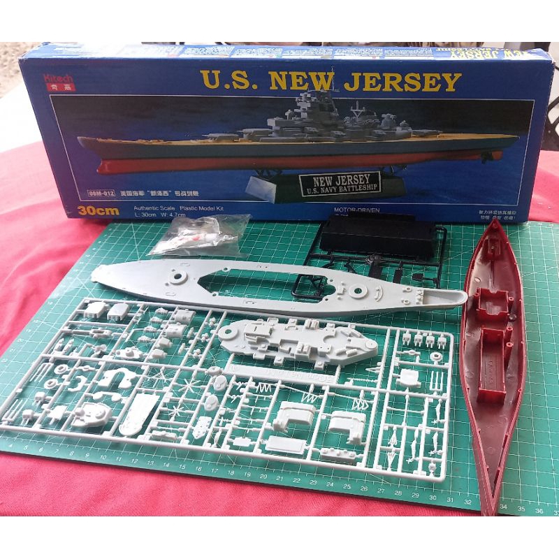Jual USS New Jersey Kapal Perang Model Kit Miniatur | Shopee Indonesia