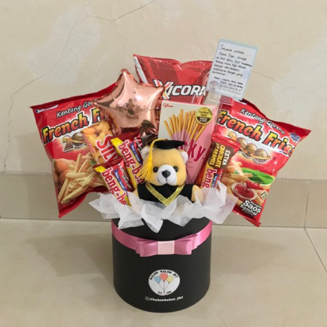 Jual buket snack / buket wisuda / buket graduation / snack box / snack ...