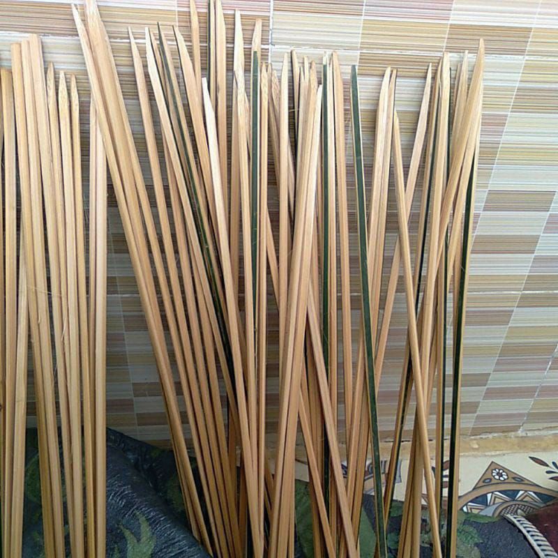 Jual BAMBU BILAH / AJIR TANAMAN / PENYANGGA TANAMAN / BAMBU POTONG ...