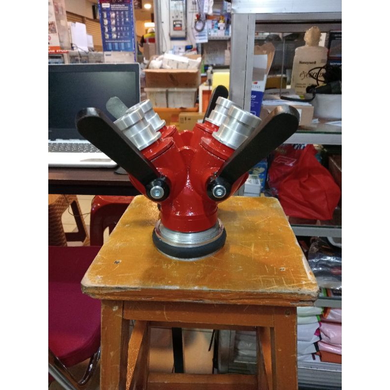 Jual Y Conection Fire Hydrant 2,5" x 1,5" Handle Lokal Harga Murah ...