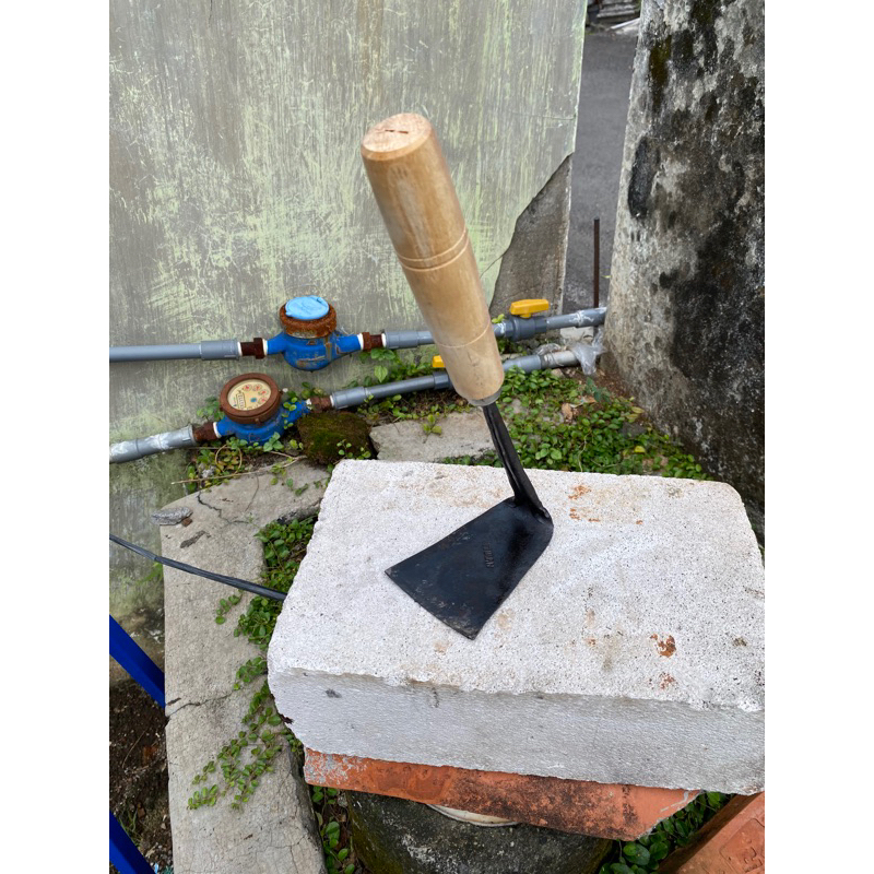 Jual PAKET ALAT BERKEBUN MENANAM - ALAT CANGKUL KORED GARUKAN RUMPUT ...