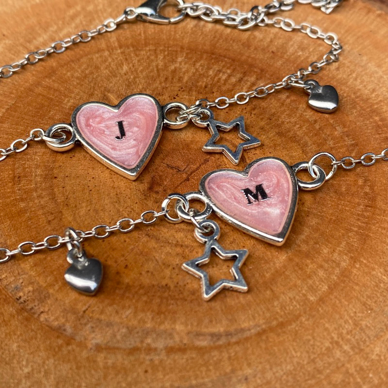 Jual Gelang Inisial With Heart/Clover Charm - Initial Bracelet - Gelang ...