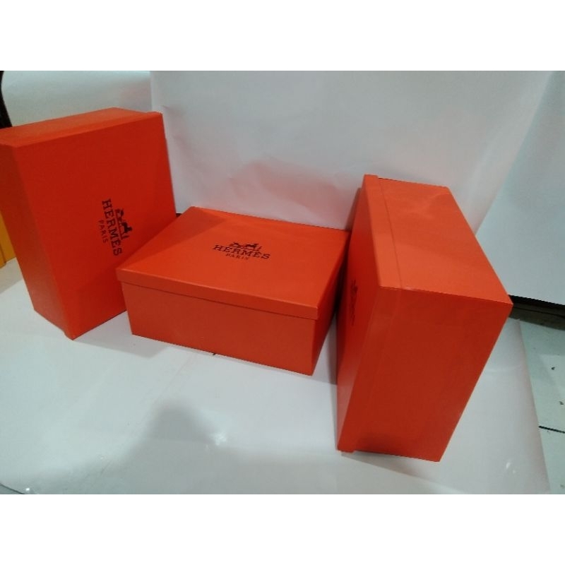 Jual kardus box tas hms uk 31 x 24 x 13 | Shopee Indonesia