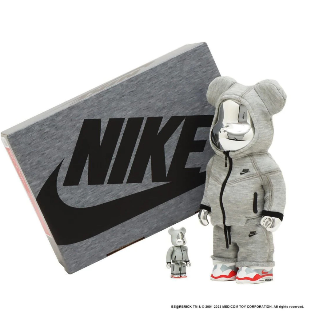 Jual BearBrick x Nike Tech Fleece Figure Set BNIB Original 100% & 400% ...