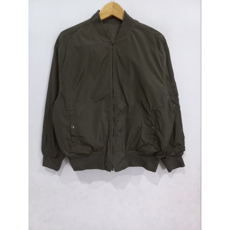 Jual Bomber GU (Global Uniqlo) | Shopee Indonesia