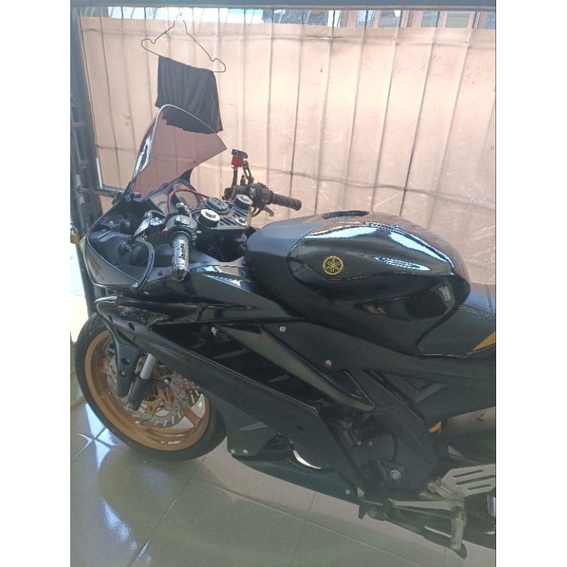 Jual cover tangki r15v2 model r6 | Shopee Indonesia