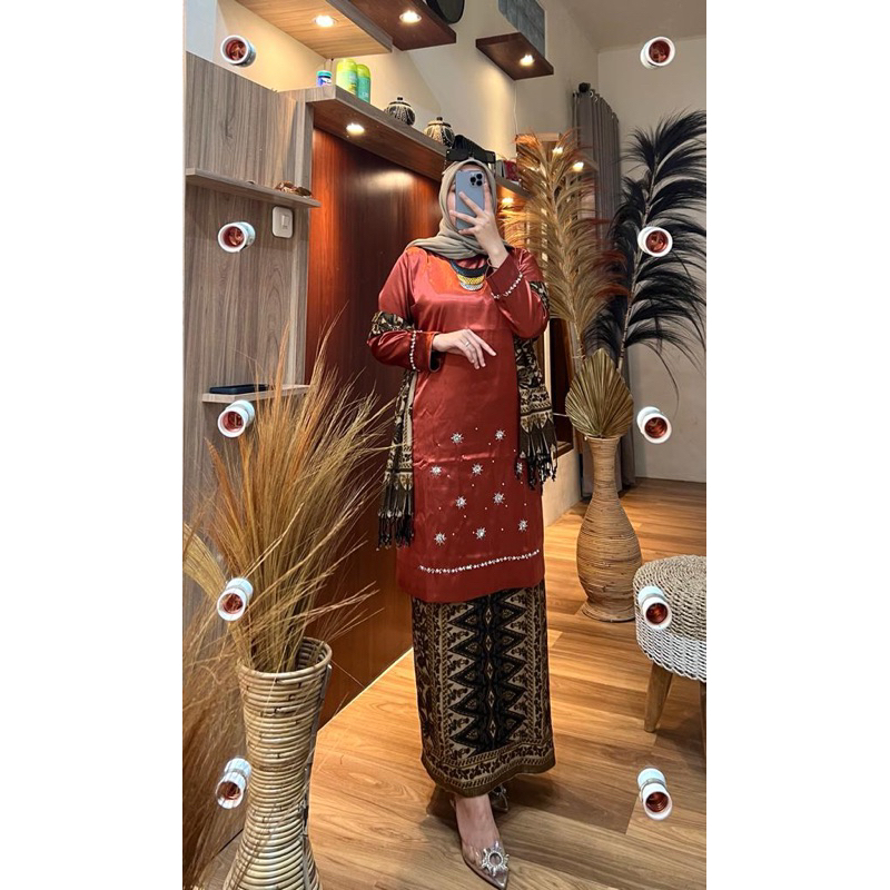 Jual Stelan Tunik basiba OSCAR MOTE dengan bawahn batik tanah liat ...