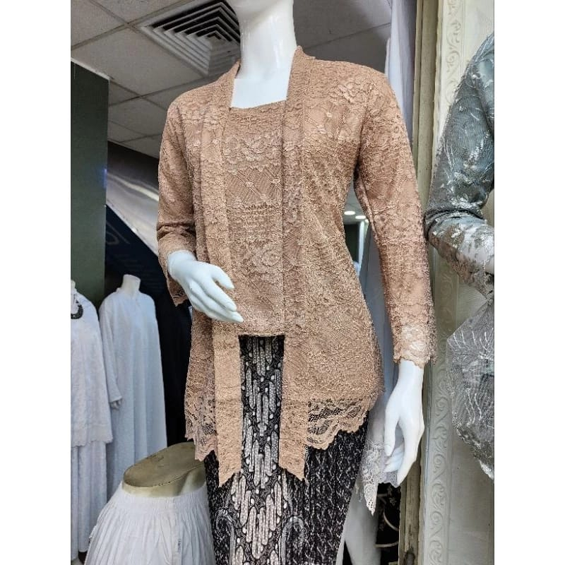 Jual Kebaya Kutu Baru / Kebaya Tunik / Tunik Brokat / Kebaya Modern / Kebaya Brokat/ Kebaya ...