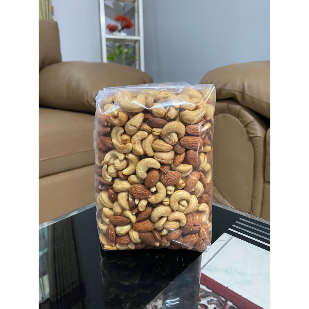 Jual MIX NUTS ALMOND DAN KACANG METE GORENG | Shopee Indonesia