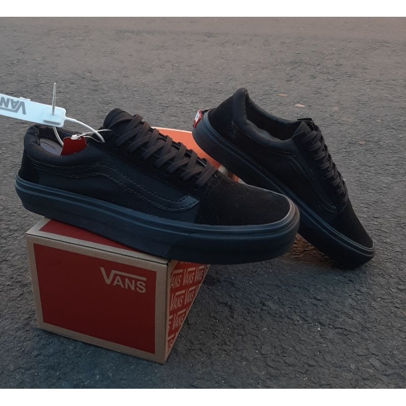 Jual vans full black | Shopee Indonesia