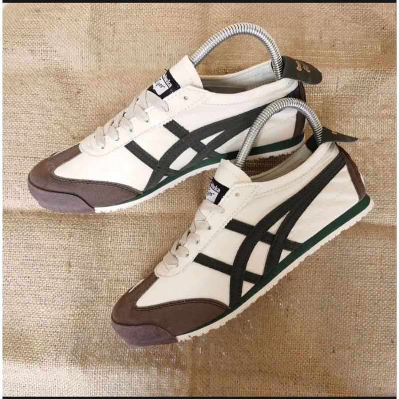 Jual Sepatu Casual Pria Dan Wanita Terbaru Dan Terlaris Sepatu Gaya Dan ...