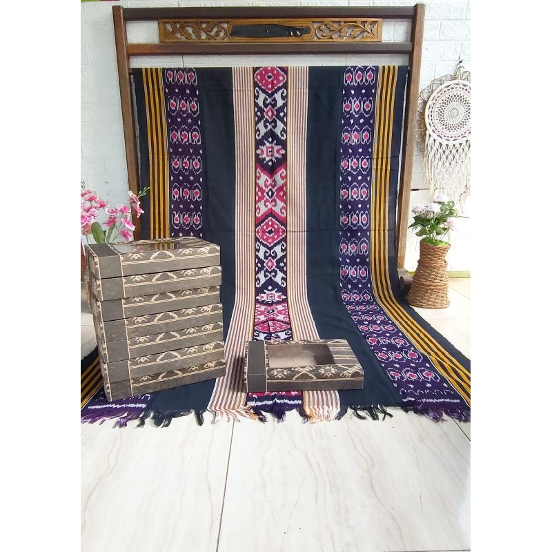 Jual Kain tenun khas manado warna Hitam putih | Shopee Indonesia