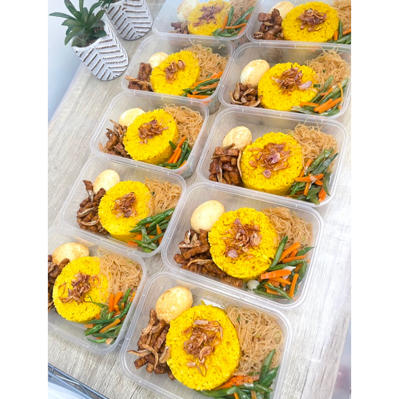 Jual Nasi kuning Box - Catering Kantor - Sekolah - Arisan - Ulang Tahun ...