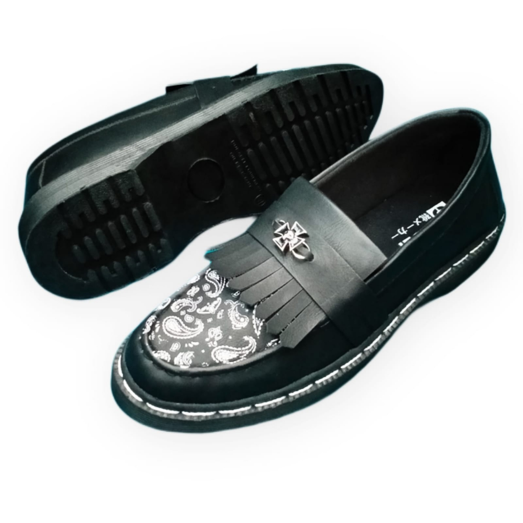 Jual ZOVAN Bathik Sepatu Loafer Docmart Batik Pria Pantofel Formal ...