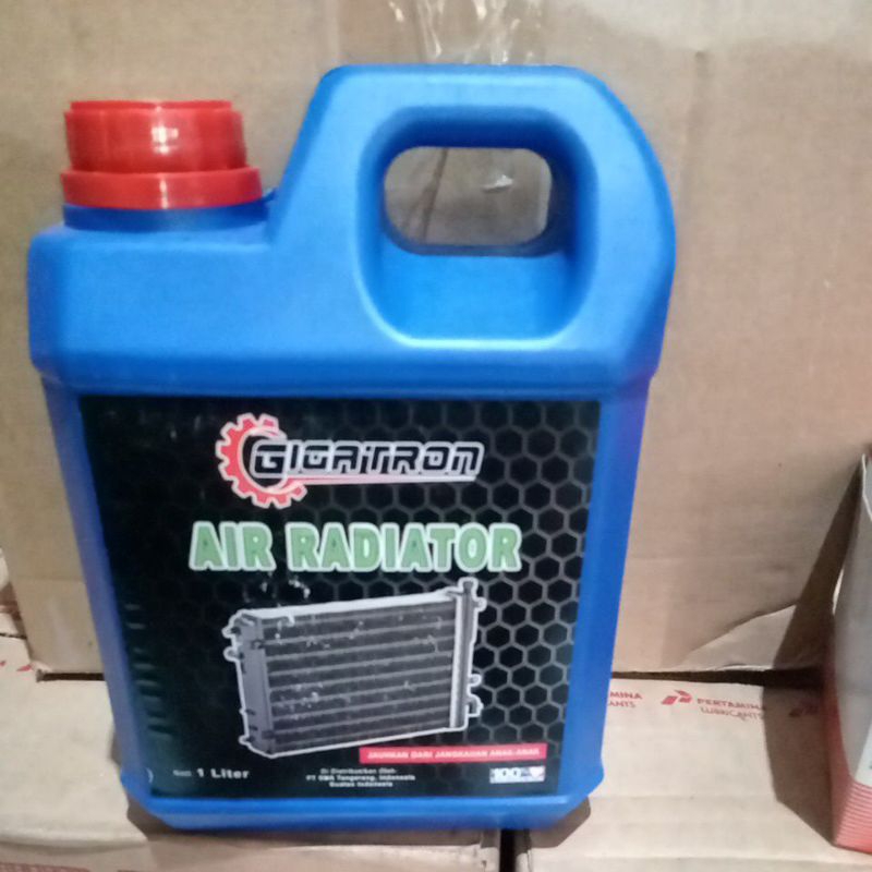 Jual air radiator 1l warna hijau | Shopee Indonesia