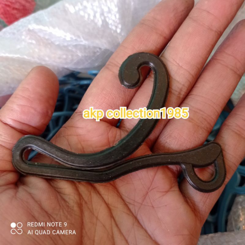 Jual 1kg gantungan kaos kaki/hanger bebek angsa | Shopee Indonesia