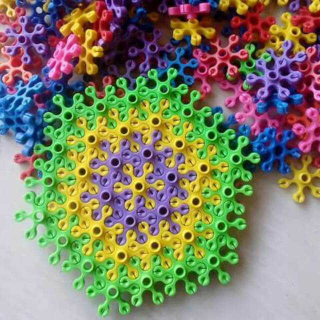 Jual 1 kg Mainan Bombik Jadul / L3g0 Sarang Kincir Mainan Edukasi Anak ...