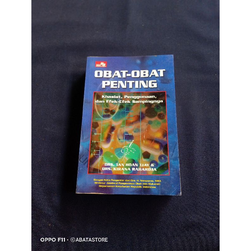 Jual BUKU OBAT OBAT PENTING DRS TAN HOAN TJAY | Shopee Indonesia