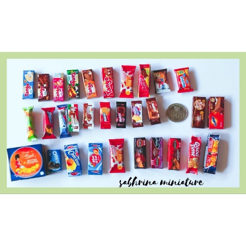 Jual Miniatur Makanan Wafer Biskuit Kemasan Accessories Barbie | Shopee ...