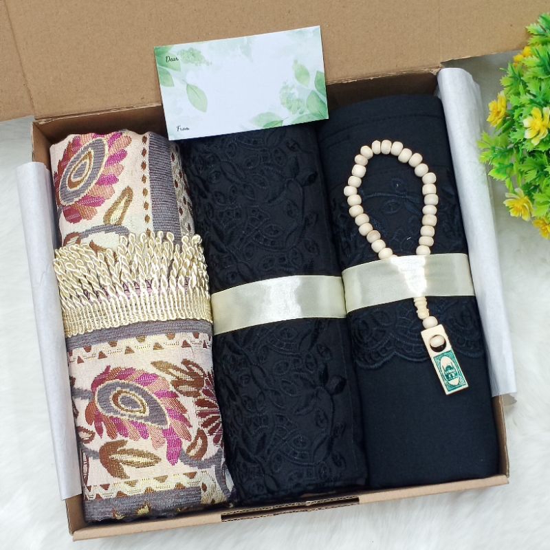 Jual Hampers Hadiah Kado Set Mukena Sejadah Ulang Tahun/Graduation ...