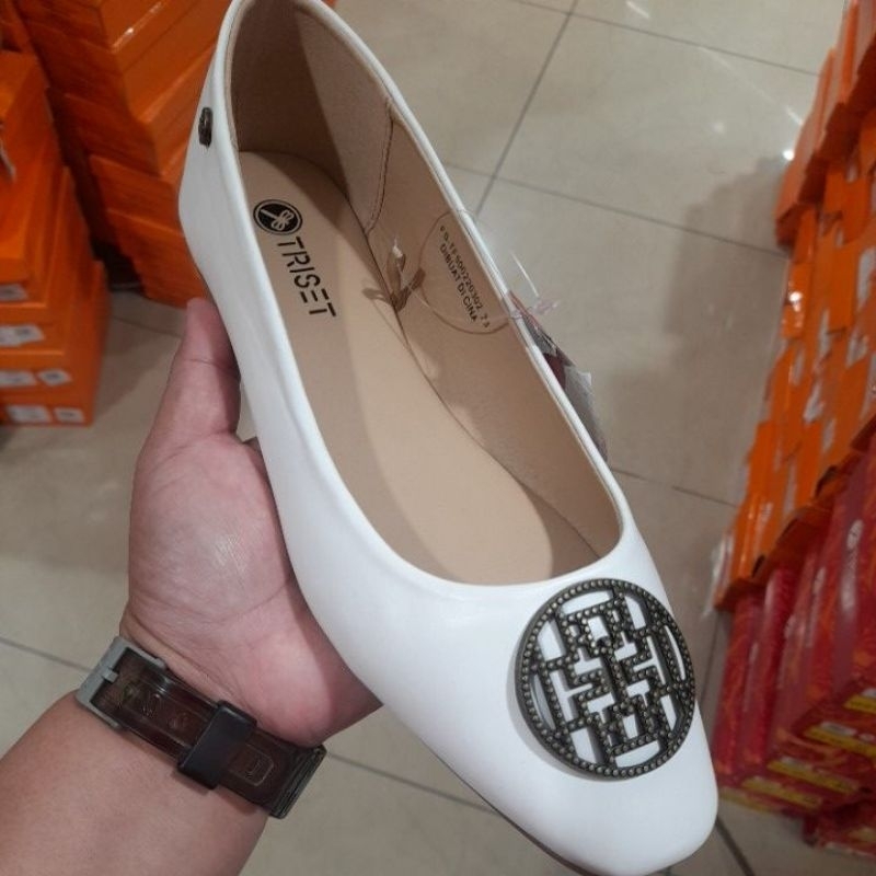 Jual Triset sepatu NEW ARRIVAL TF5002203 putih | Shopee Indonesia