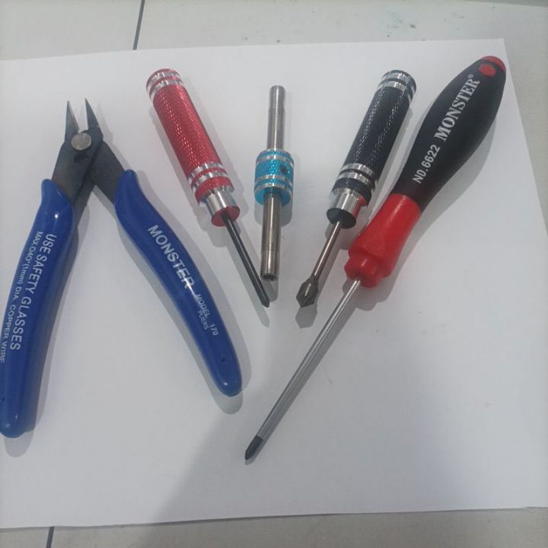 Jual Mini 4wd aksesoris Obeng counter, obeng plus, kunci sox, tang ...