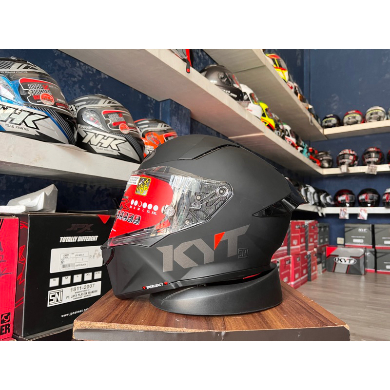 Jual HELM KYT R2R PLAIN BLACK MATT | Shopee Indonesia