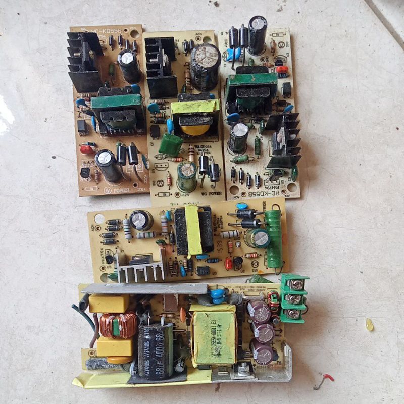 Jual mesin adaptor laptop volt/Watt campur return (gembling)off ...