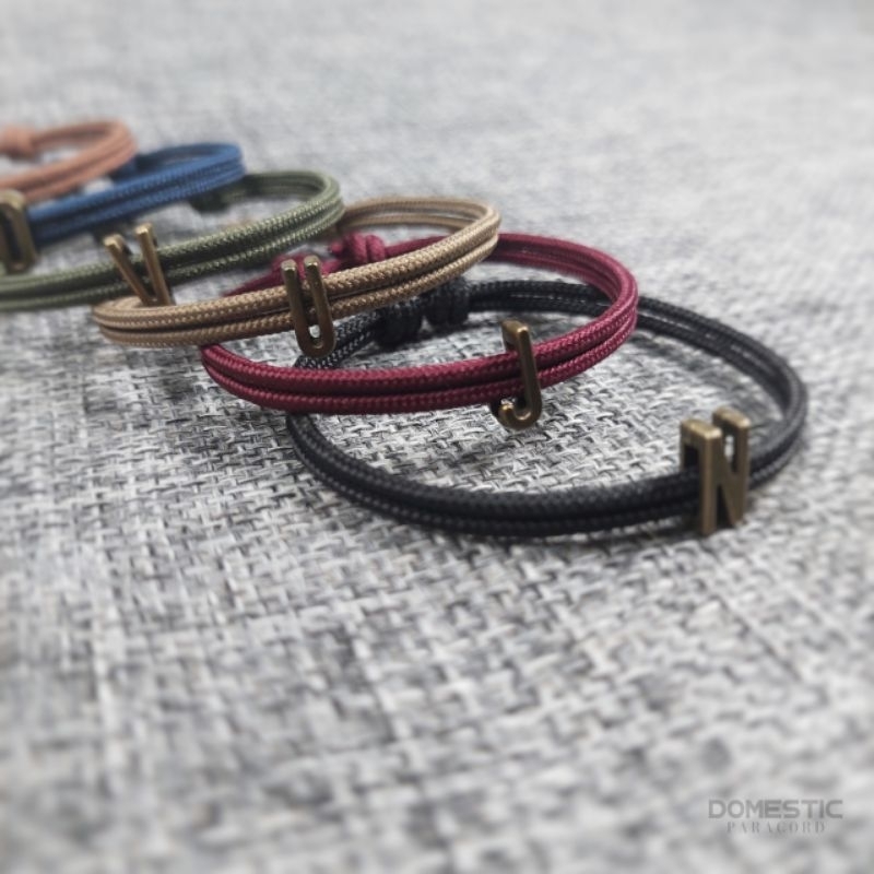 Jual Gelang inisial huruf couple polos magnet pria wanita nama gelang ...