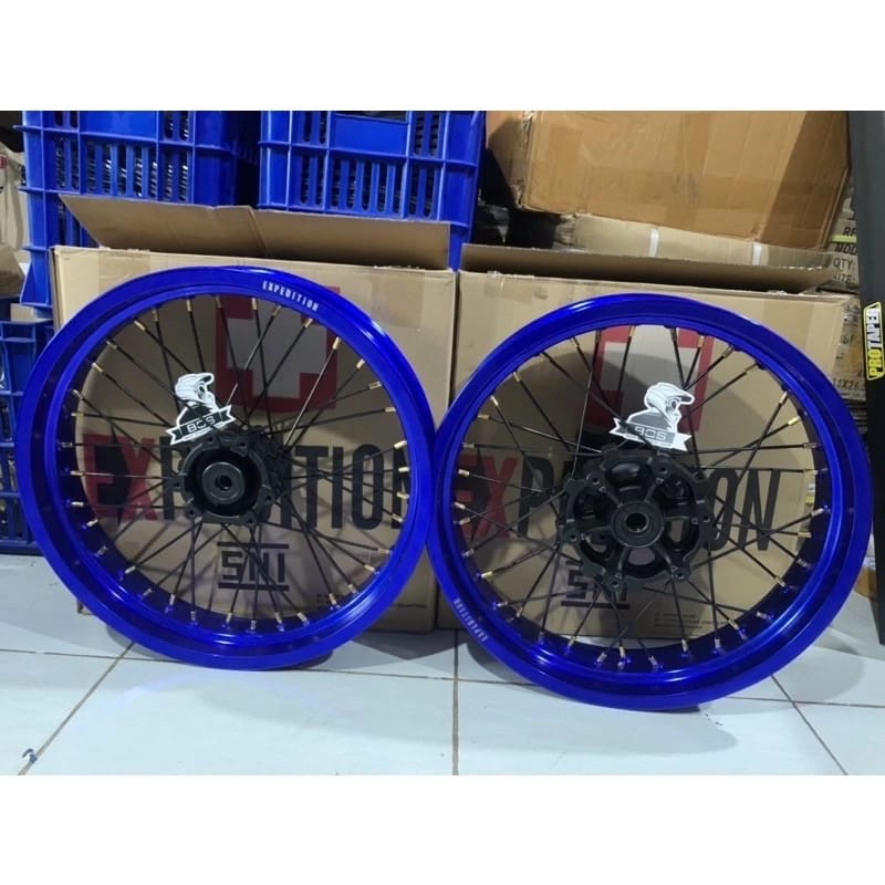 Jual Velg Supermoto WR155 - CRF 150 - Velg EXPEDITION 17 300 350 Tromol ...