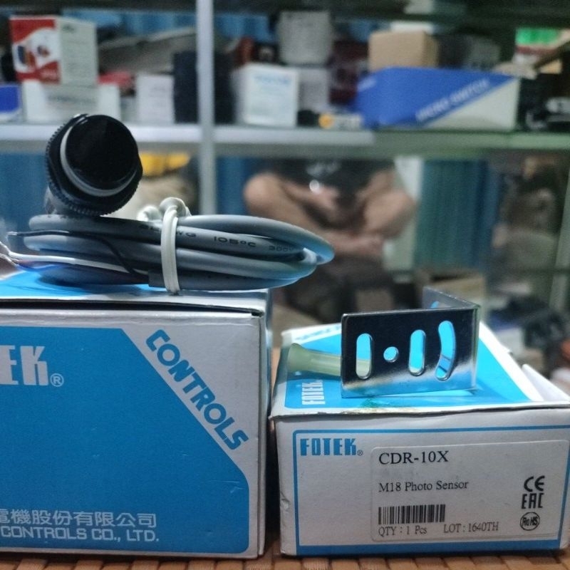 Jual M18 PHOTO SENSOR FOTEK type CDR-10X baru dan original asli ...
