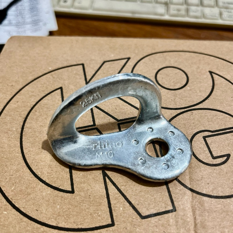 Jual hanger 25kN m10 angkur panjat tebing safety anchor working at ...