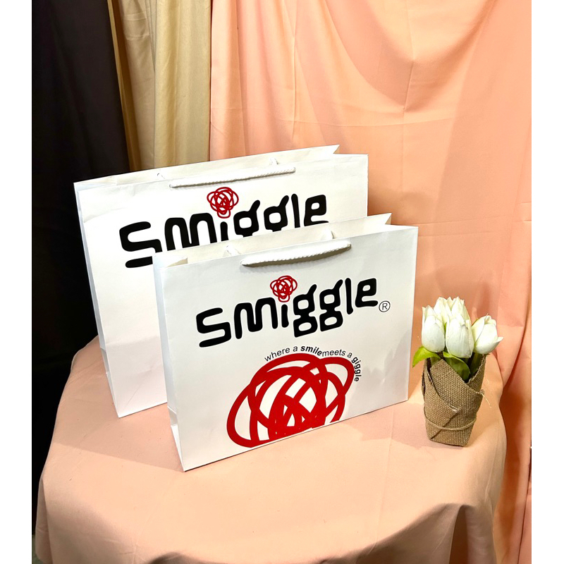 Jual Paper Bag Smiggle Paper Bag Pembungkus Kado ( Ready Stock JKT ...