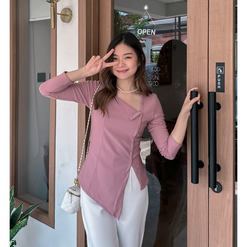 Jual Sweet Berry - Na Yeon Top (Top Atasan Wanita Knit Basic) | Shopee ...