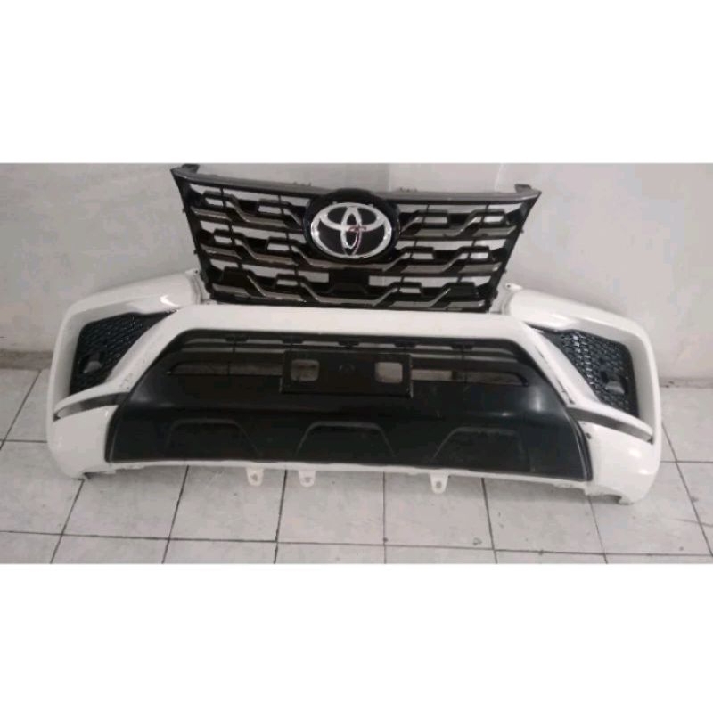 Jual bumper depan toyota fortuner vrz 2021 2022 | Shopee Indonesia