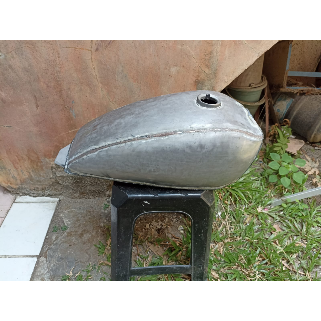 Jual Tangki Japstyle Deus Tracker Japstyle caferacer Bobber Sportyster ...