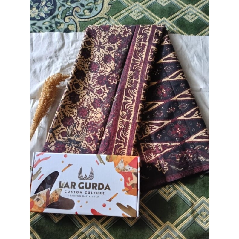 Jual Sarung batik Lar Gurda Kesikan Series Original Lar Gurda | Shopee ...