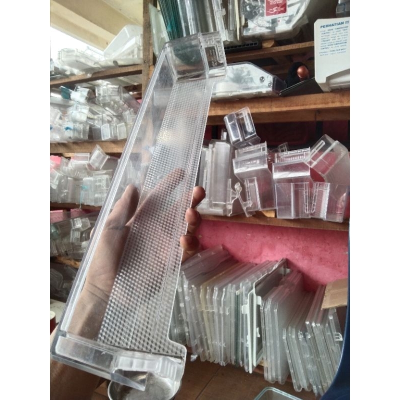 Jual rak botol kulkas LG 2 pintu INVERTER original, bagian freezerr ...