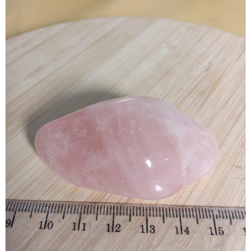 Jual Batu Natural Rose Quartz Madagascar polished 62 grams | Shopee ...