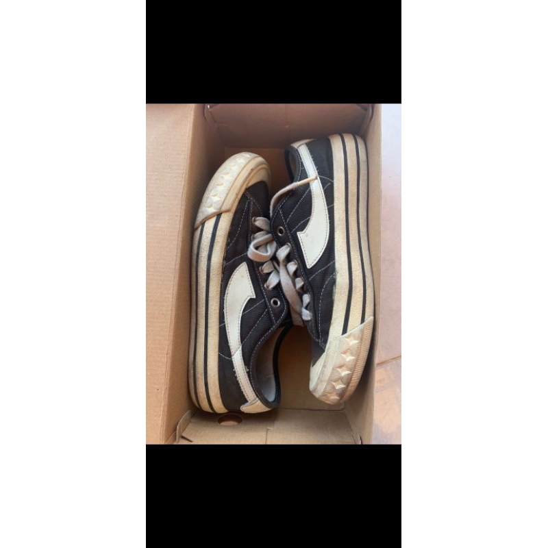 Jual Sepatu Compass Retrograde Original size 40 (26.5 cm) | Shopee ...